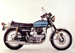 バーチカルツインのロマン。『カワサキ W3』 | メッキ工房NAKARAI