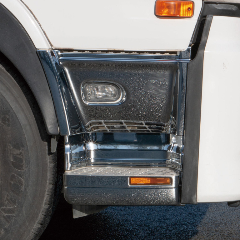 UDトラックス「クオン」メッキパーツ｜完全攻略ガイド | メッキ工房NAKARAI